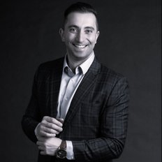 Ozan Altun | Everywhere Real Estate. – Metro | Real Estate Agent in ...