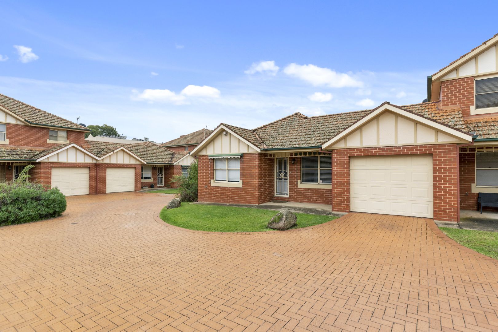 12/11 Crampton Street, Wagga Wagga NSW 2650 - Apartment For Rent - $450 ...