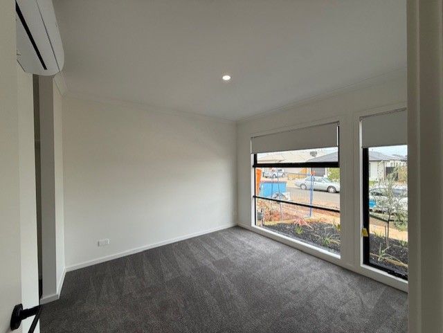 19 Skyros Road, Fraser Rise VIC 3336 - House For Rent - $600 | Domain