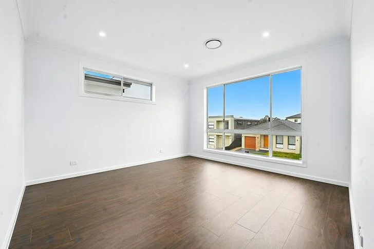 35 A April, Grantham Farm NSW 2765 - House For Rent | Domain