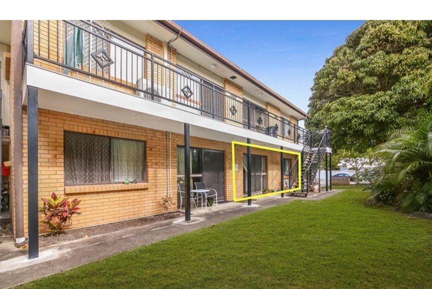 4/17 Middle Street, Labrador | Property History & Address Research | Domain