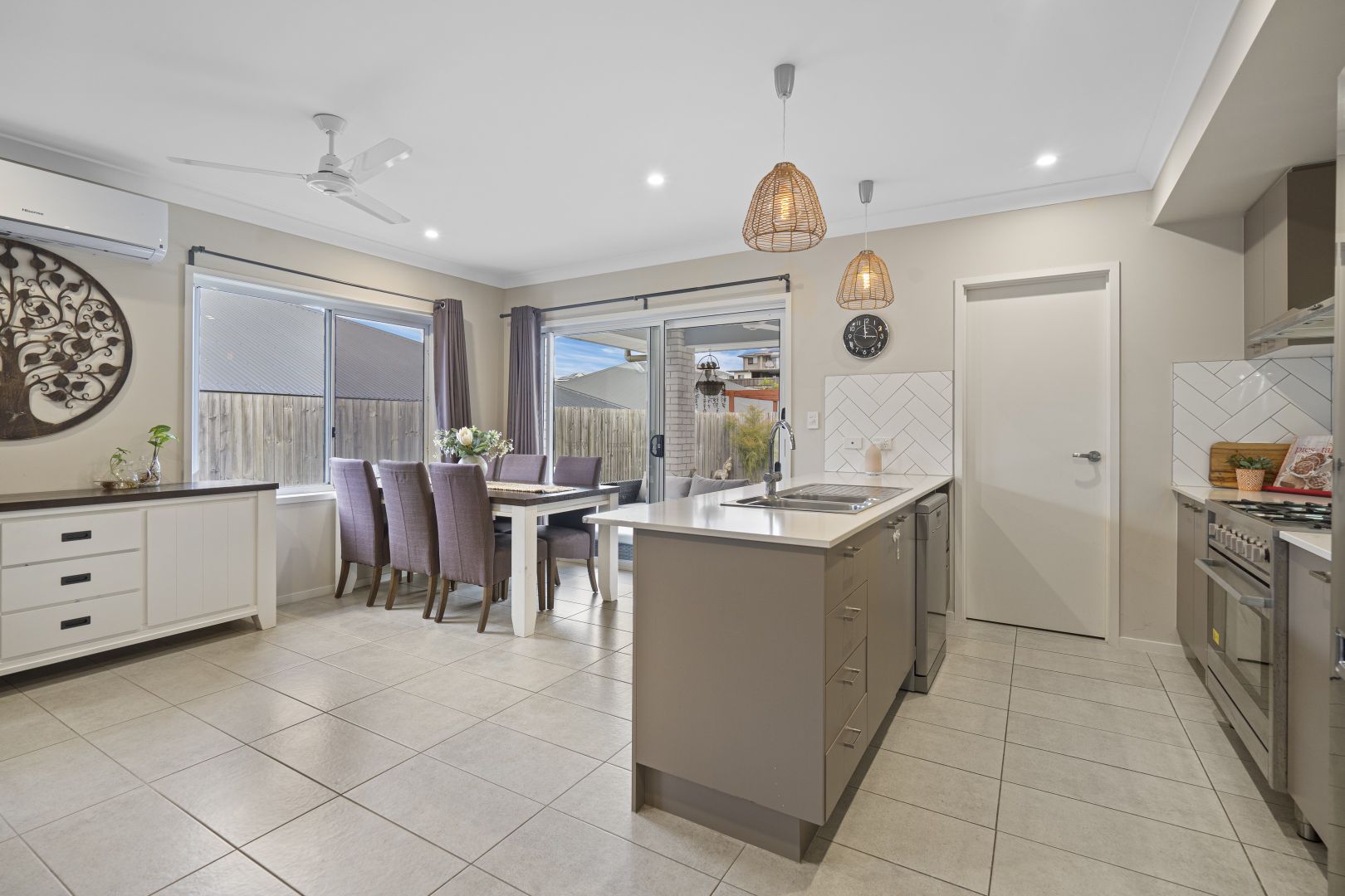 52 Belyando Street, Holmview QLD 4207 | Domain