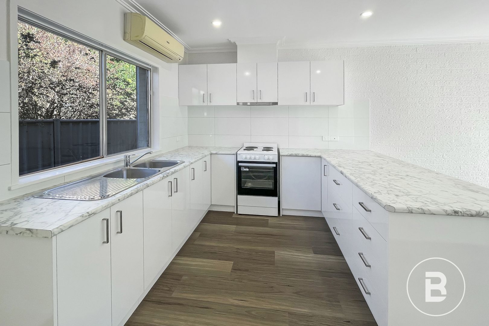 2/33 Glencoe Street, Kennington VIC 3550 - Apartment For Rent | Domain