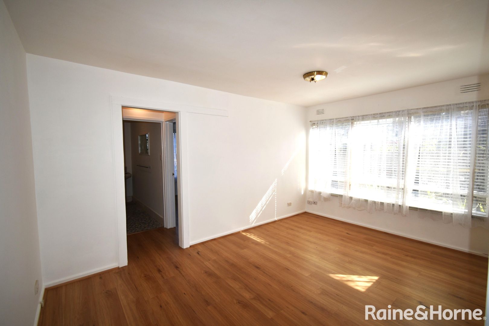 1/11 Sullivan Street, Springvale VIC 3171 - Apartment For Rent - $330 ...