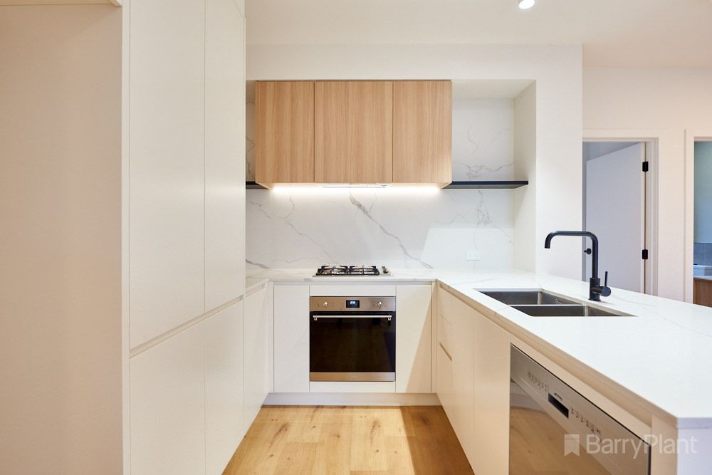 2 Calibre Retreat, Keysborough VIC 3173 - Townhouse For Rent | Domain