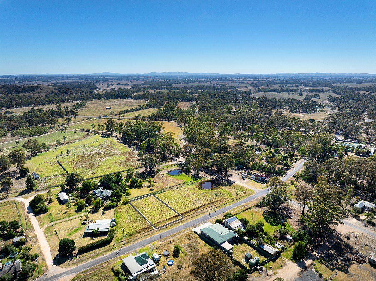 9 Perry Road, Redbank VIC 3477 | Domain