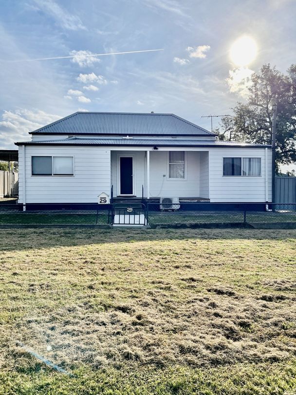 29 Murringo Street, Young NSW 2594 - House For Rent - $420 | Domain