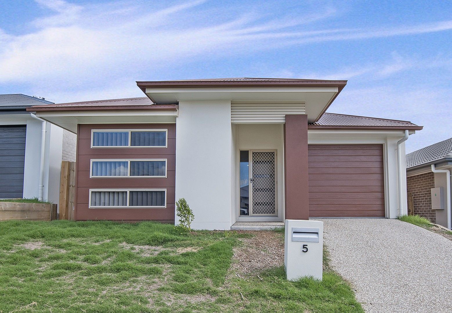 5 Mount Barney Cres, Park Ridge QLD 4125 - House For Rent | Domain