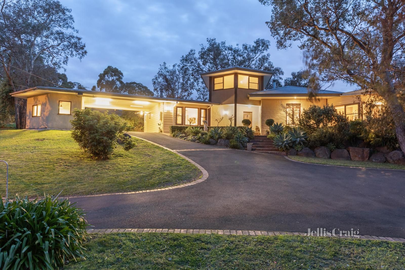 143-145 Ryans Road, Eltham North VIC 3095 | Domain