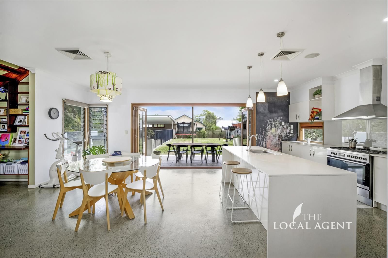 18 Vanda Street, Woolloongabba QLD 4102 - House For Rent - $1,300 | Domain