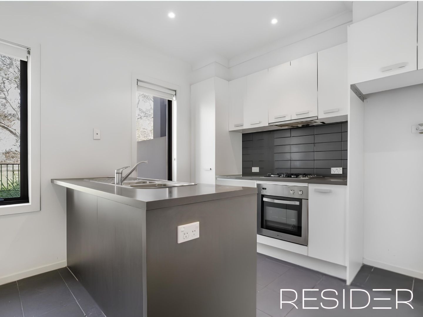4 Sherbrooke Lane, Epping VIC 3076 - Townhouse For Rent | Domain