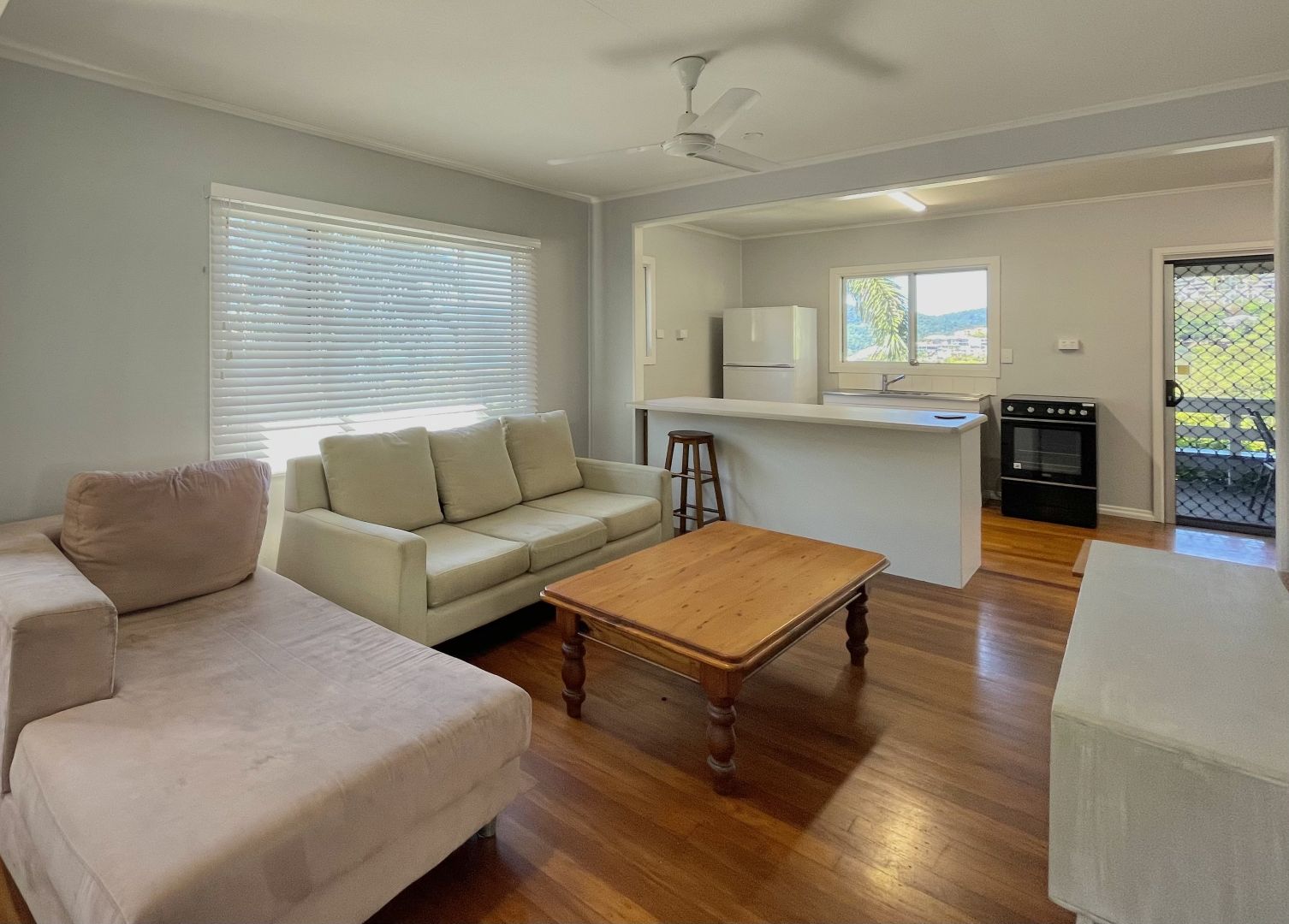 1/3 Lewis Street, Airlie Beach QLD 4802 - Apartment For Rent - $580 ...