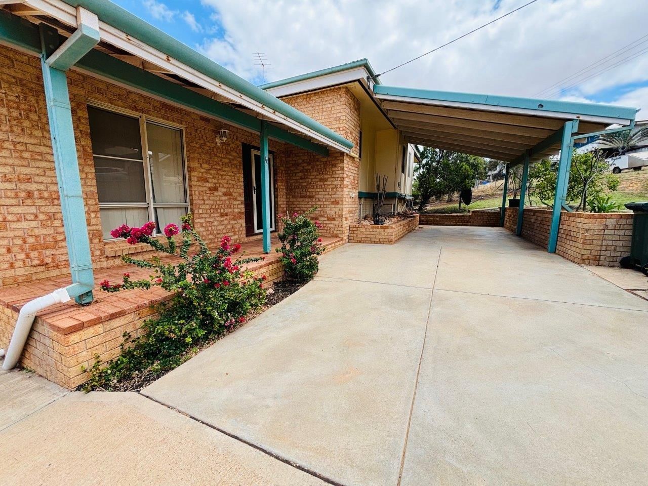 10 Craggs Court, Brown Range WA 6701 | Domain