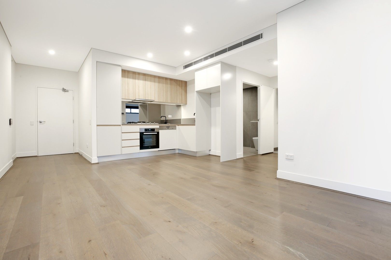 102/17-21 Loftus Street, Wollongong NSW 2500 - Apartment For Rent | Domain