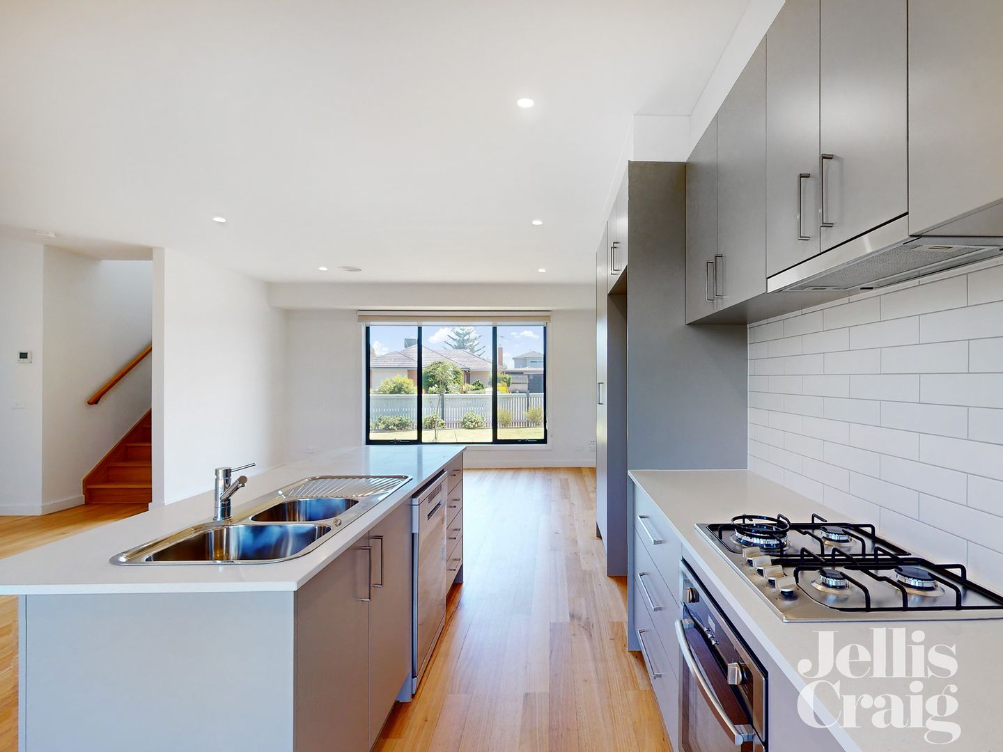 2A Ridge Drive, Avondale Heights VIC 3034 - Townhouse For Rent - $580 ...