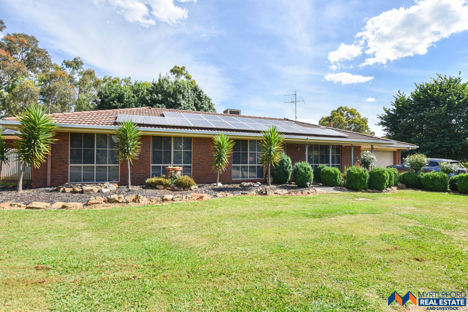 8 Ross Court, Myrtleford | Property History & Address Research | Domain