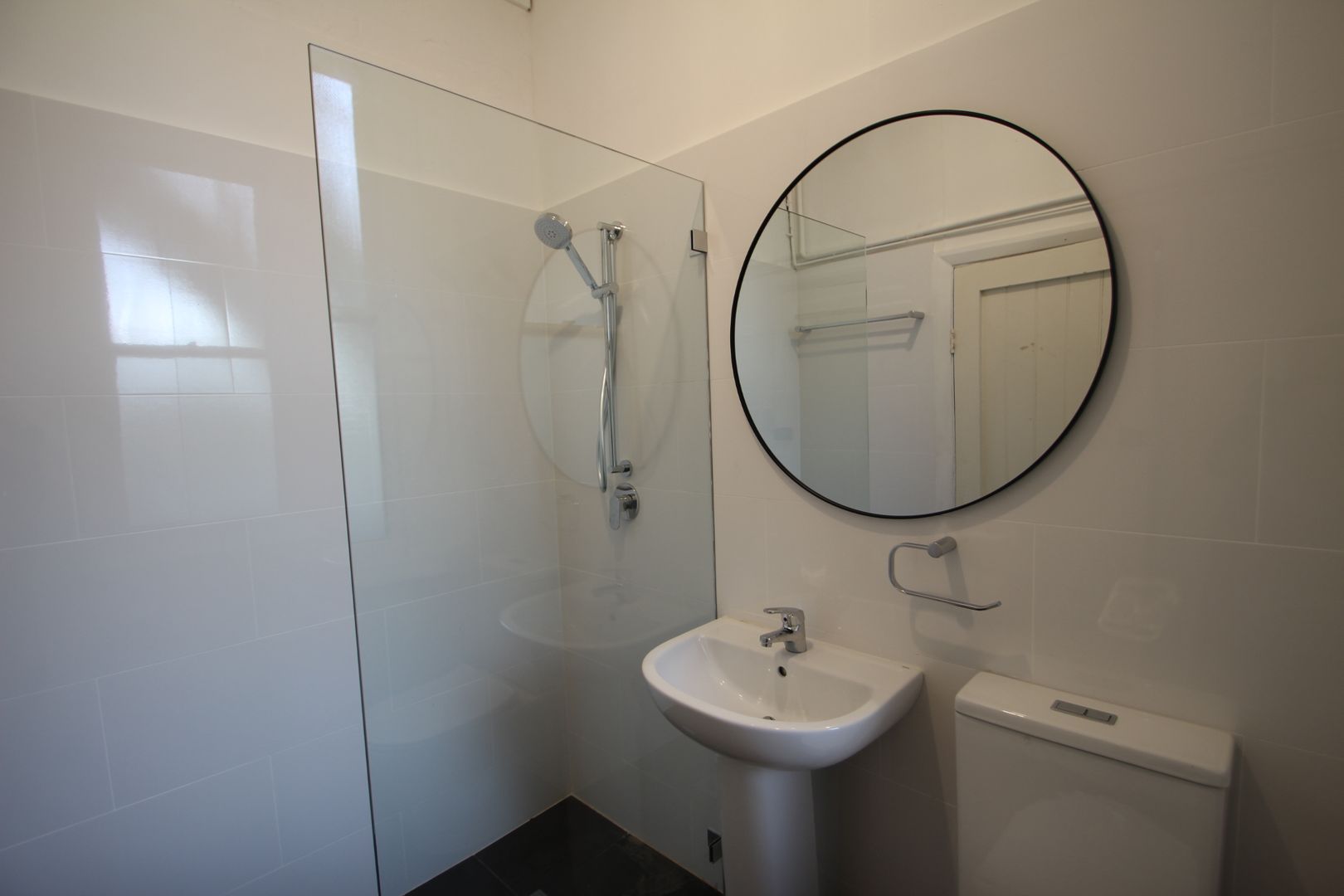 George Street, Singleton NSW 2330 - 1 bed apartment for Rent, Fully ...