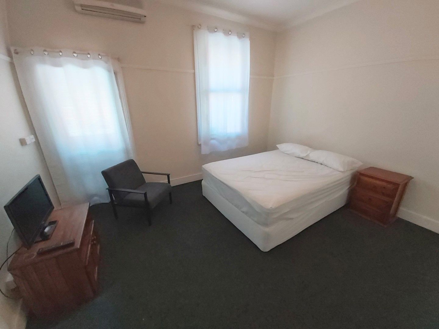 RM B/21A George Street, Singleton NSW 2330 - Studio For Rent - $250 ...