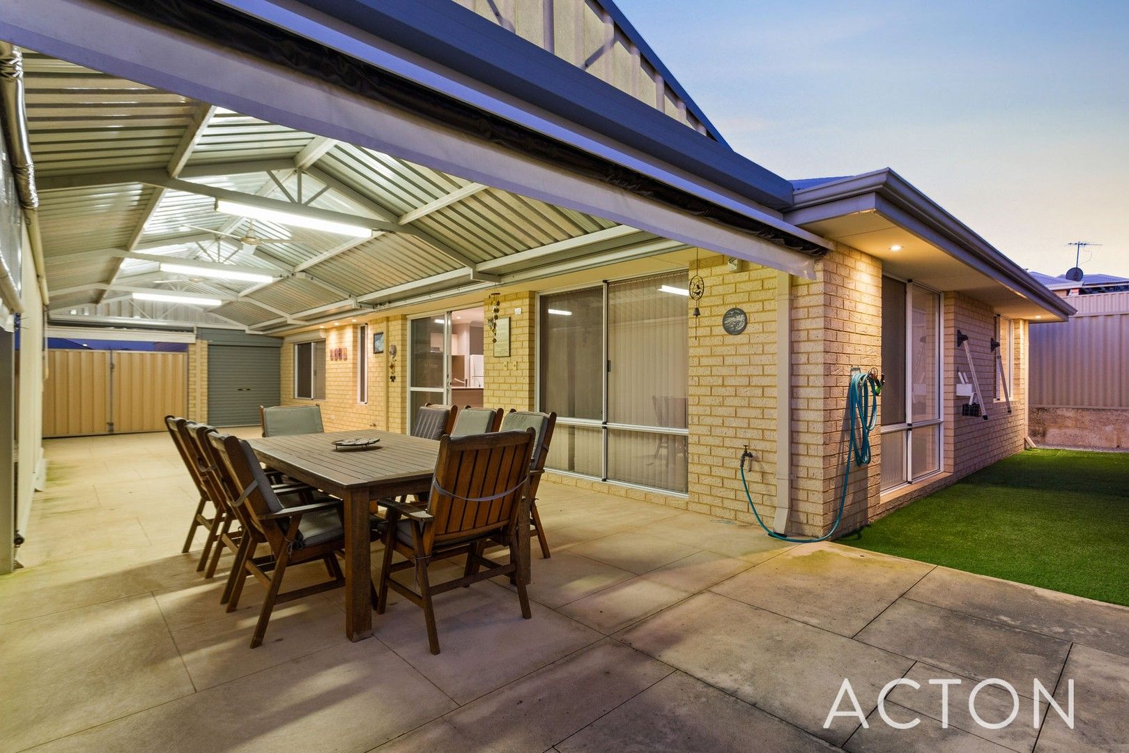 8 Fedamore Approach, Ridgewoo | Property History & Address Research ...