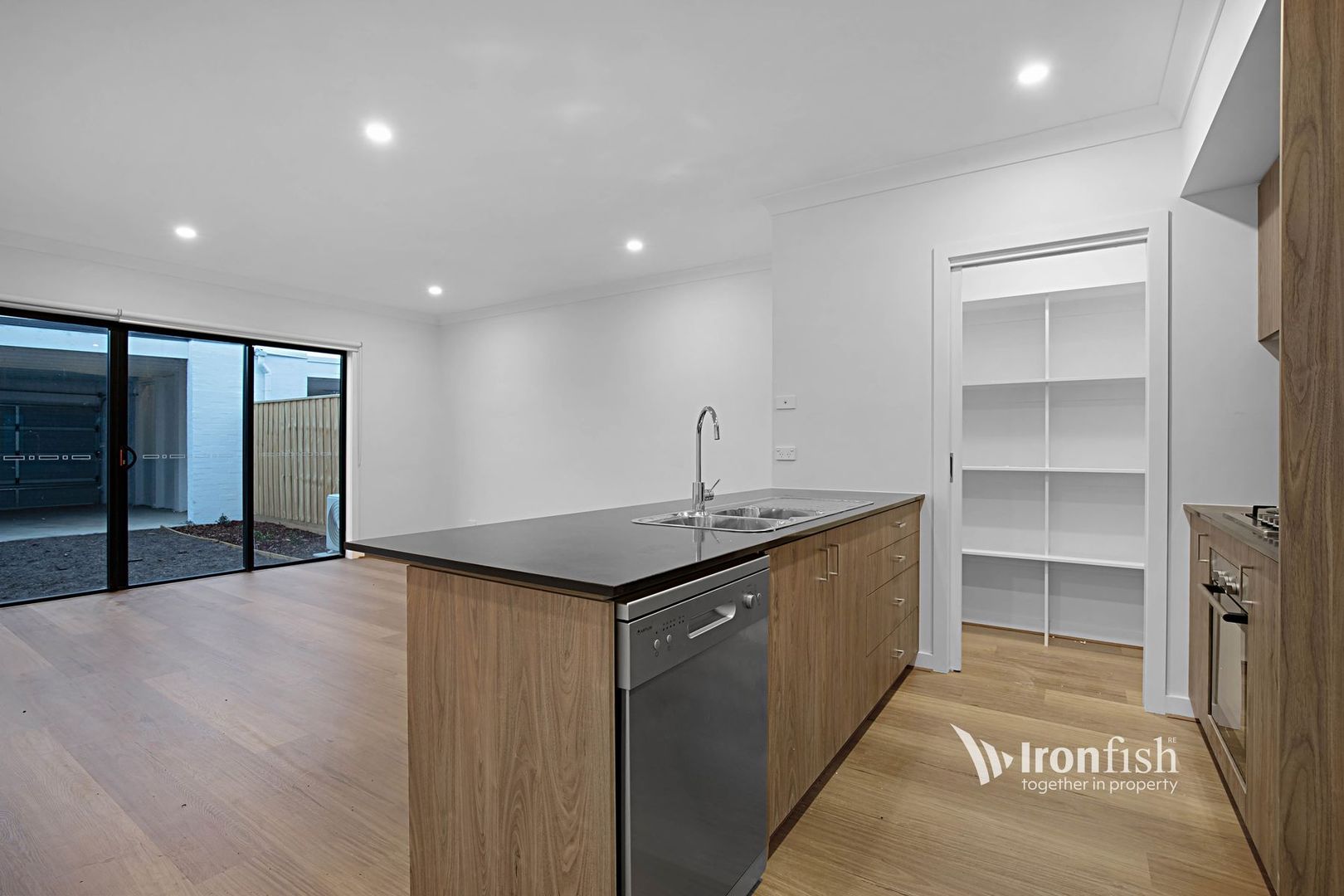 38 Generation Crescent, Mambourin VIC 3024 - Townhouse For Rent | Domain