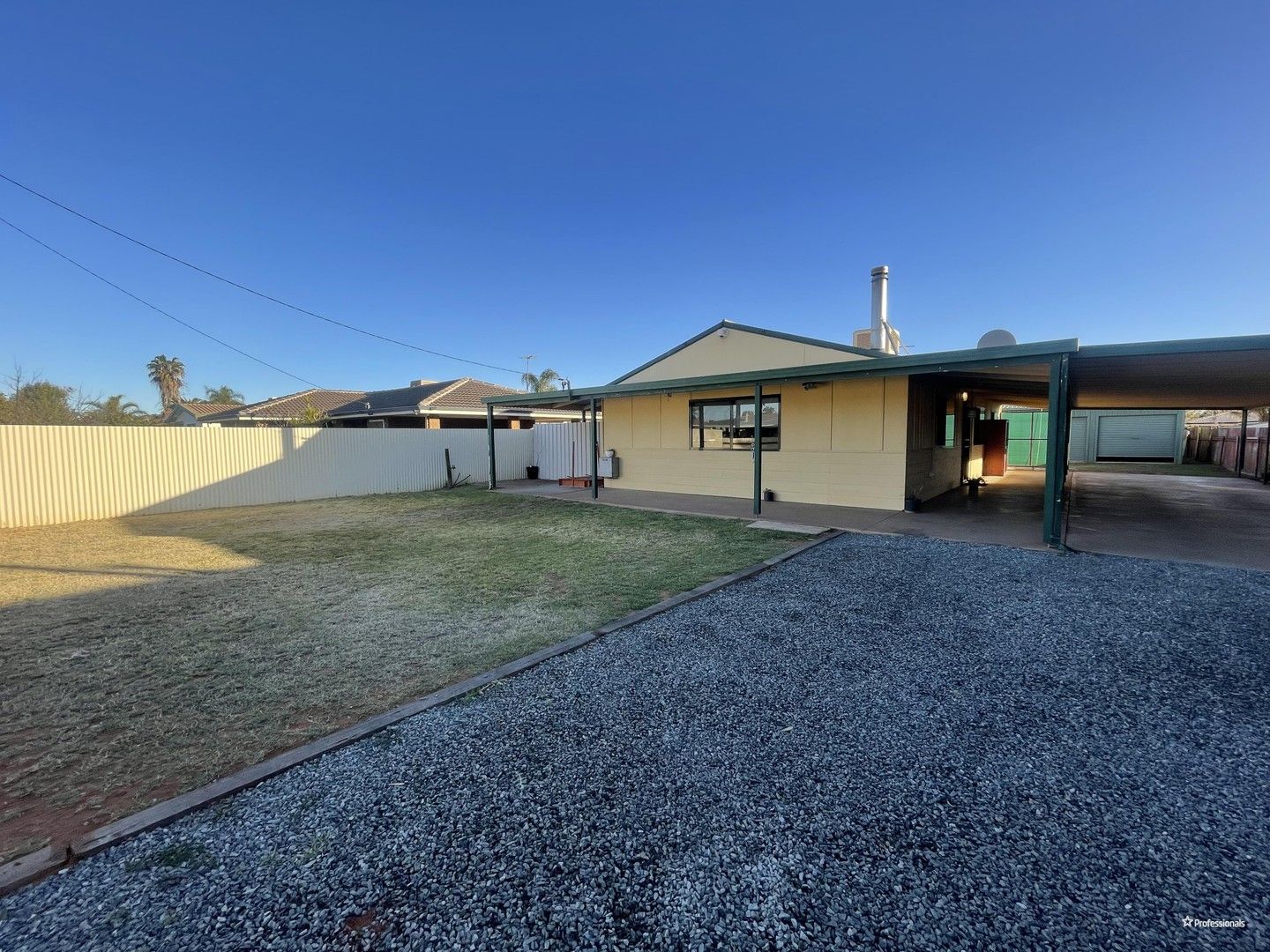 10 Starlight Place, South Kalgoorlie WA 6430 - House For Rent | Domain