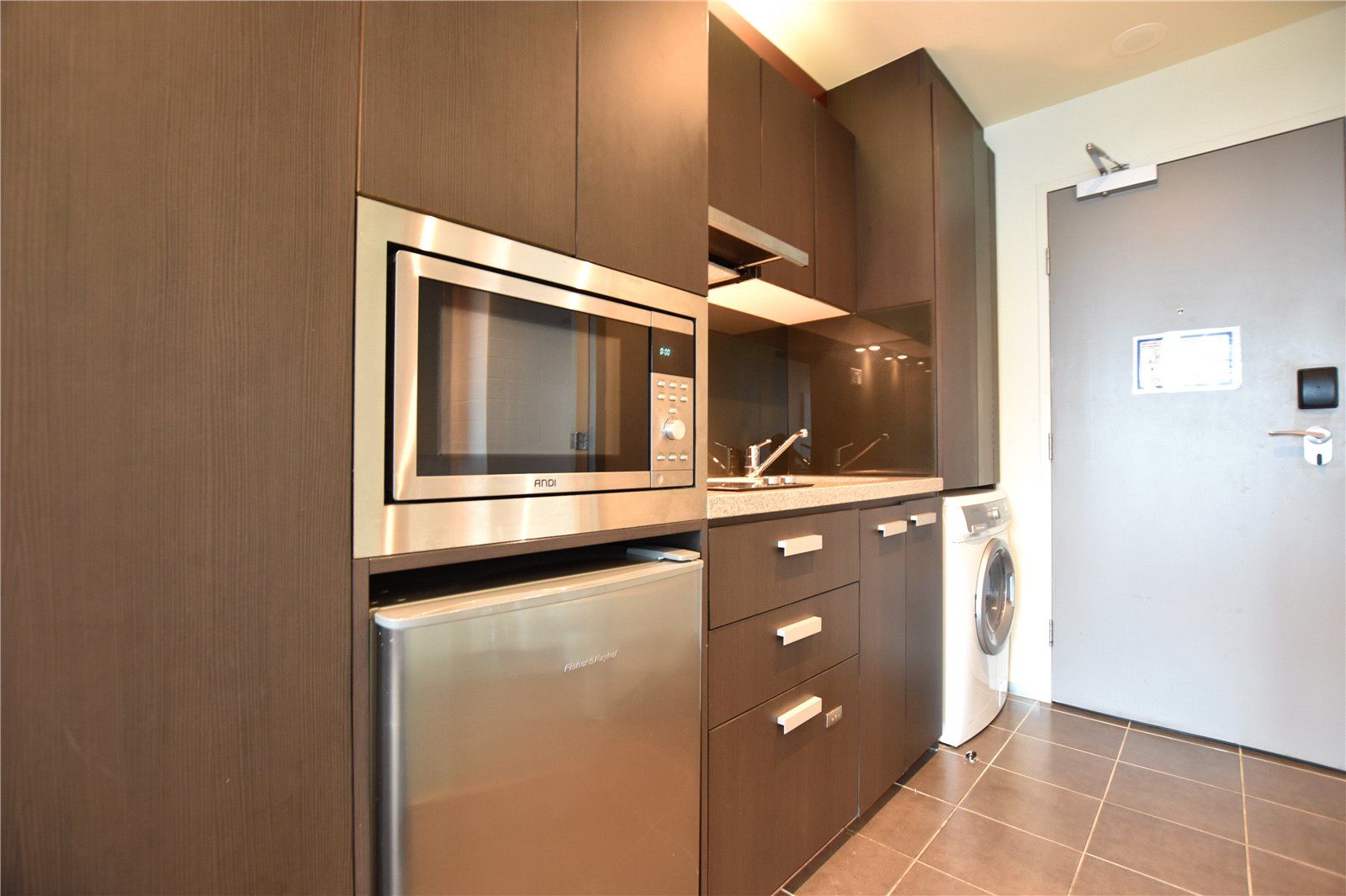 2711/181 ABeckett Street, Melbourne VIC 3000 - Studio For Rent - $470 ...