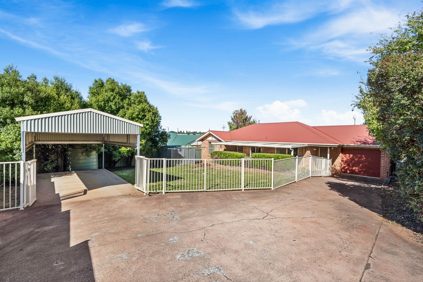 85 Torulosa Way, Orange NSW 2800 - House For Rent | Domain