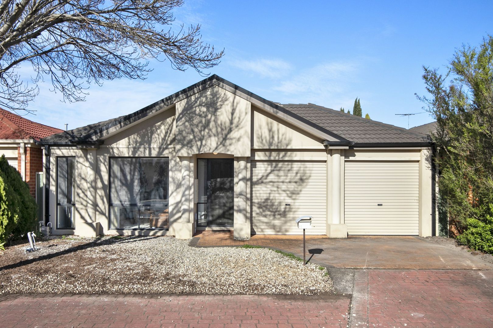 7 Covent Gardens, Point Cook VIC 3030 - House For Rent | Domain