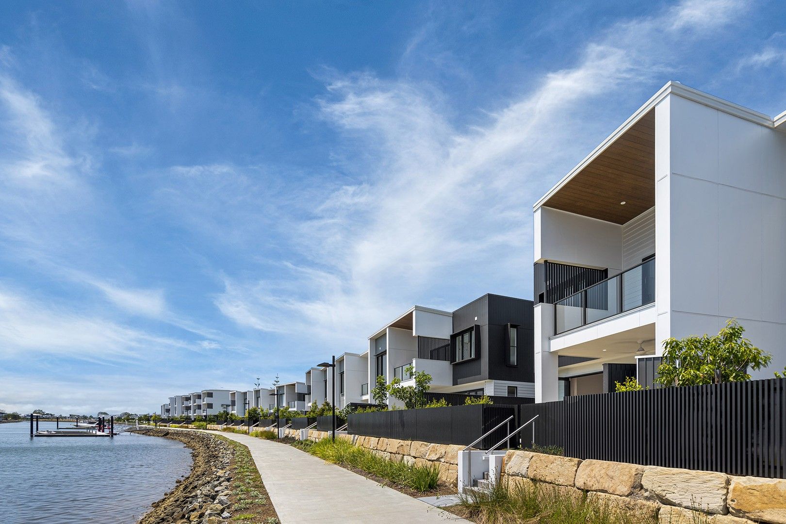9 Bronte Circuit, Hope Island QLD 4212 - Townhouse For Rent | Domain