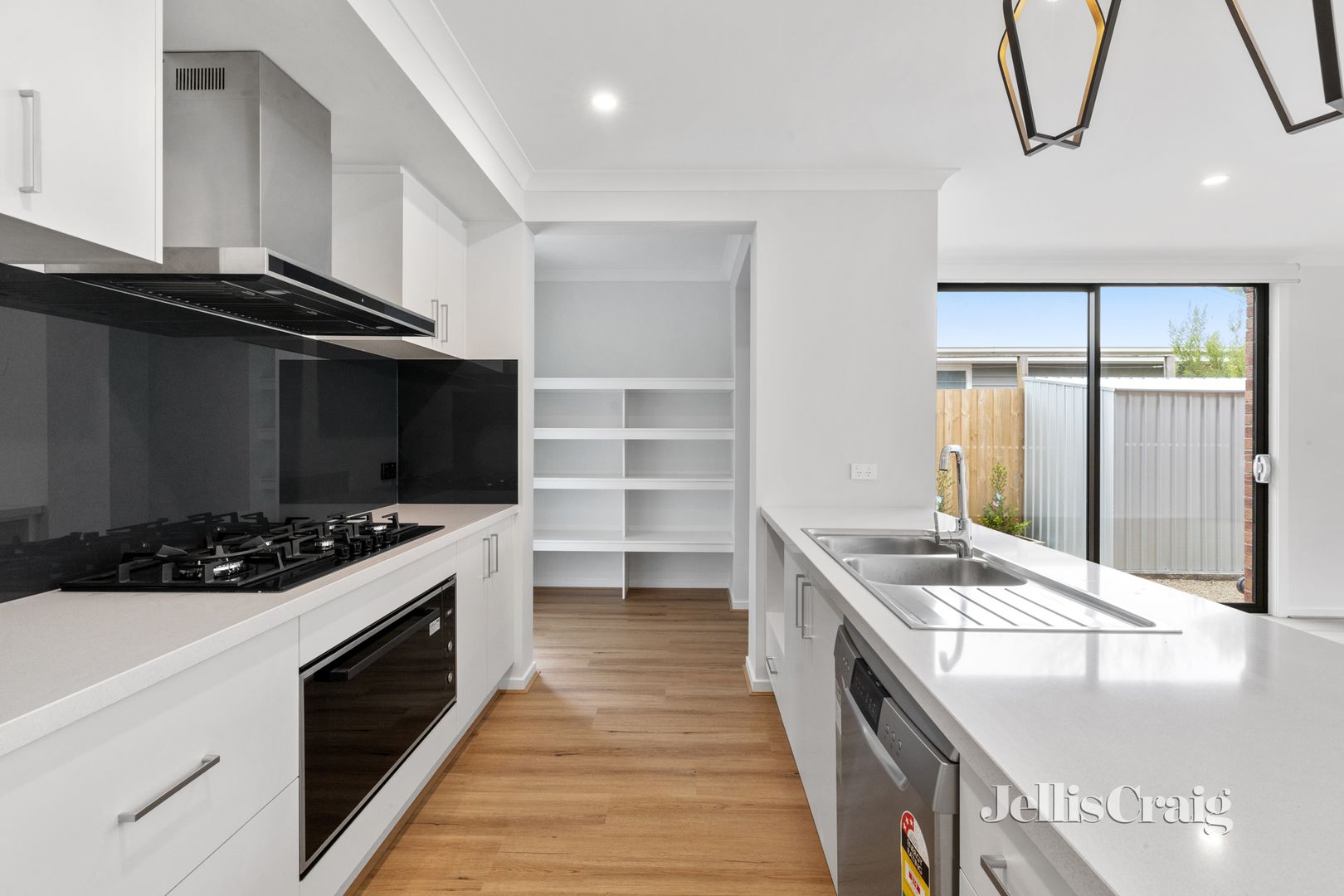 192B Wickham Road, Highett VIC 3190 - Townhouse For Rent - $1,100 | Domain