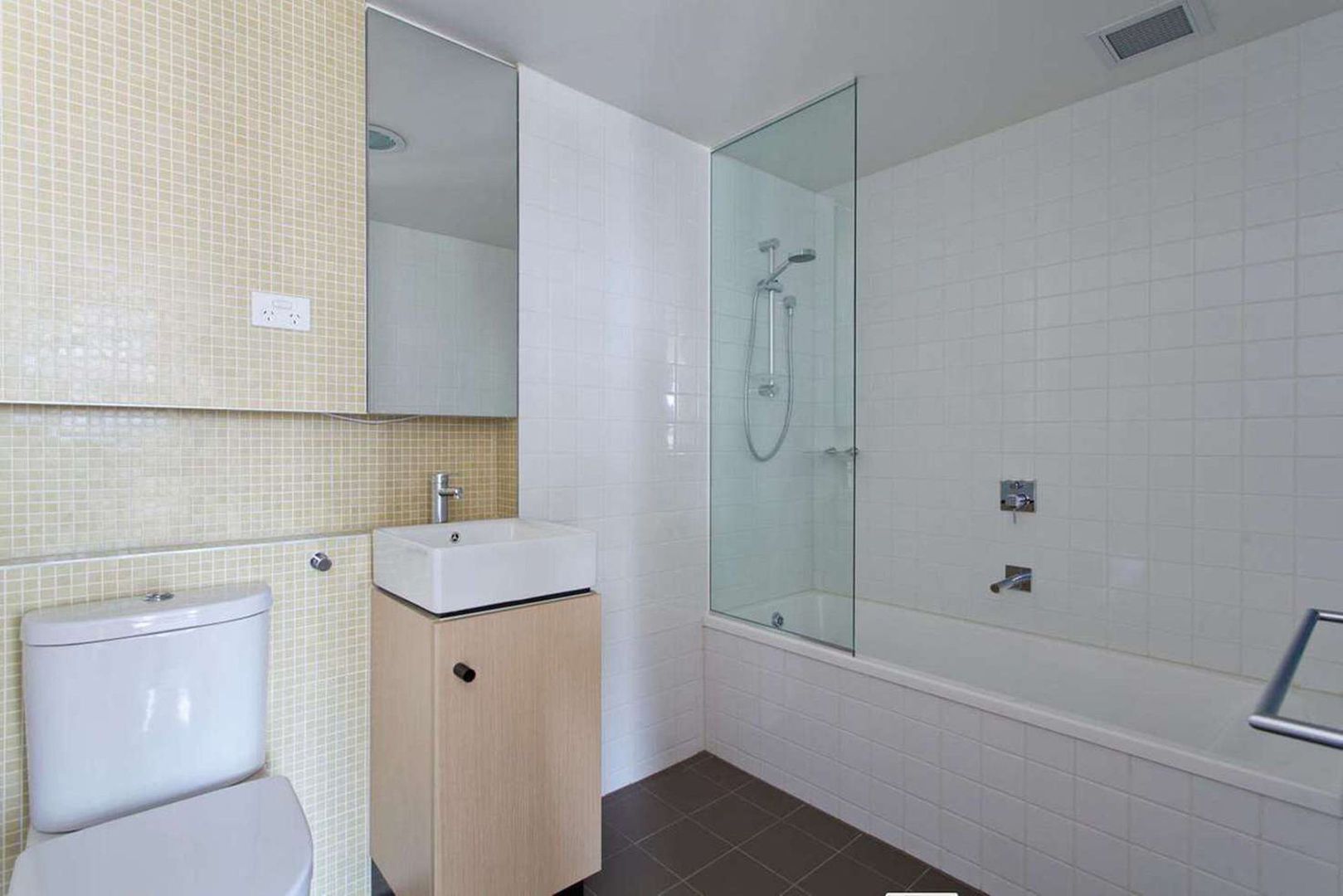 1906/152 Sturt Street, Southbank VIC 3006 - Apartment For Rent | Domain