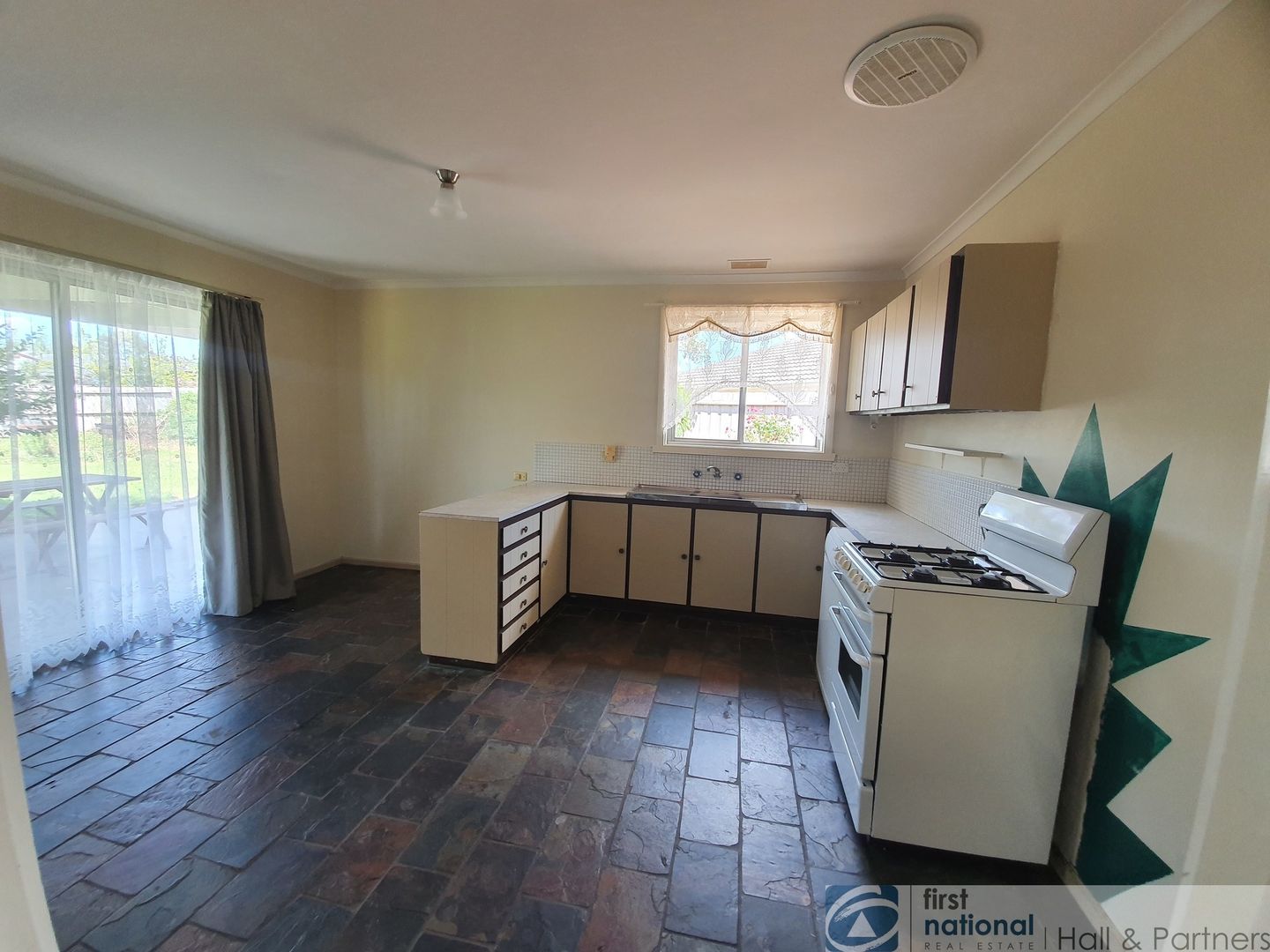 4 Capella Close, Doveton VIC 3177 - House For Rent - $450 | Domain