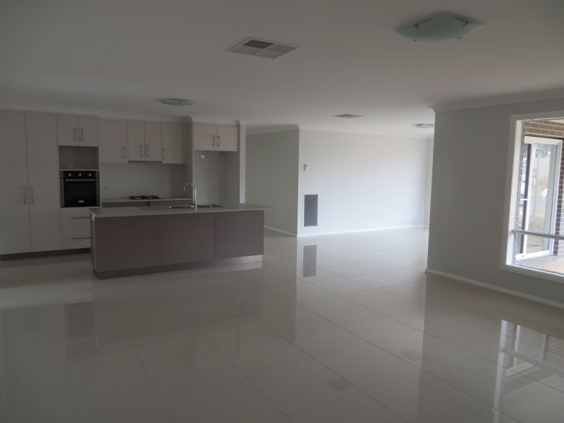 2 Colombo Ave, Gobbagombalin NSW 2650 - House For Rent - $600 | Domain