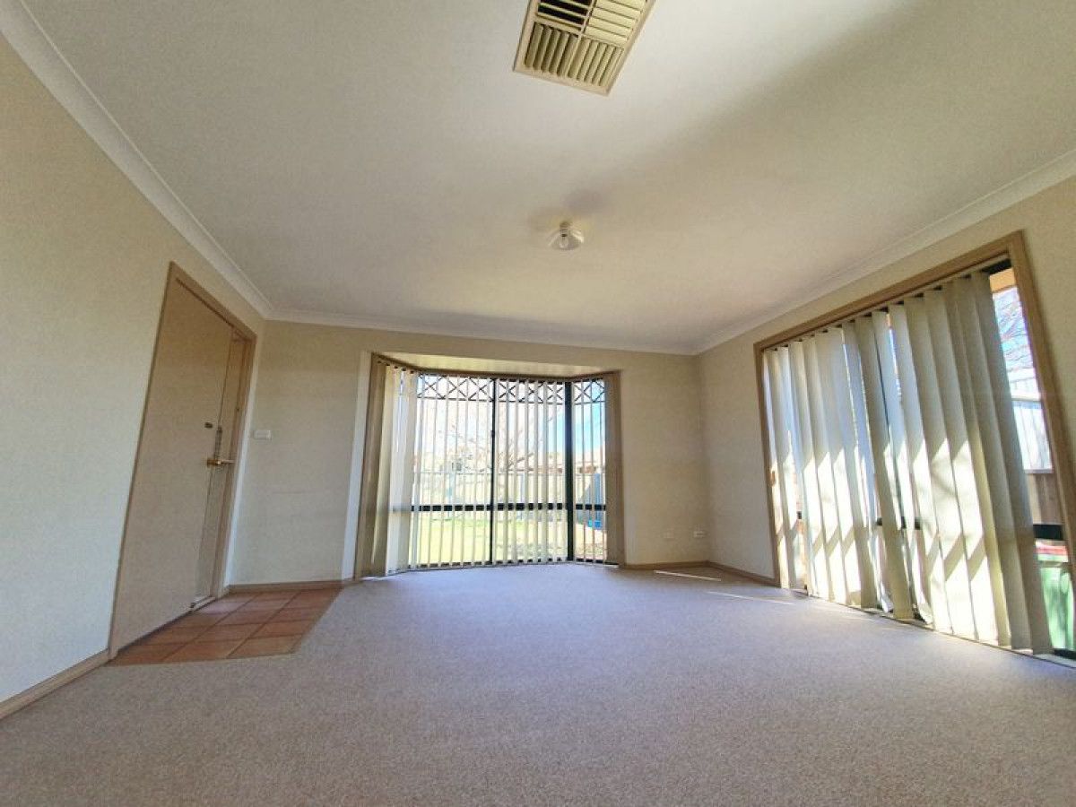 6 Brian Hambly Place, Dubbo NSW 2830 - House For Rent - $420 | Domain
