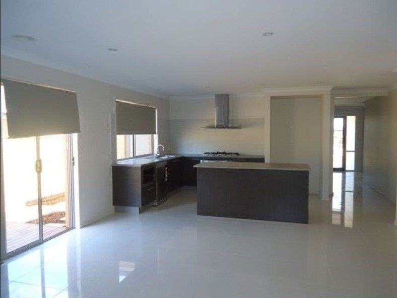 29 George Frederick Road, Cranbourne West VIC 3977 - House For Rent ...