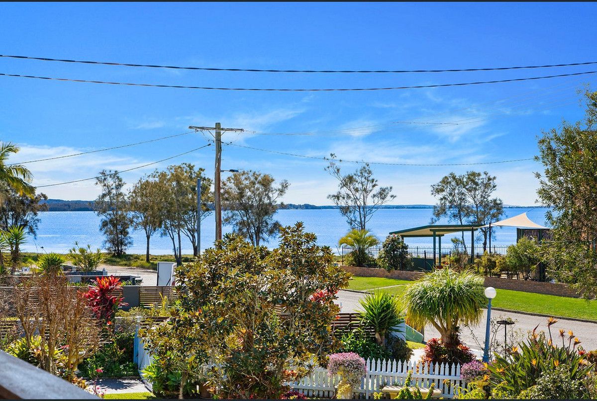 21 Henry Street, Chittaway Point NSW 2261 - House For Rent | Domain