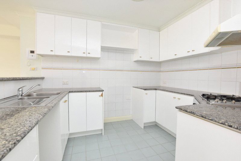 82/283 Spring Street, Melbourne VIC 3000 - Apartment For Rent - $950 ...