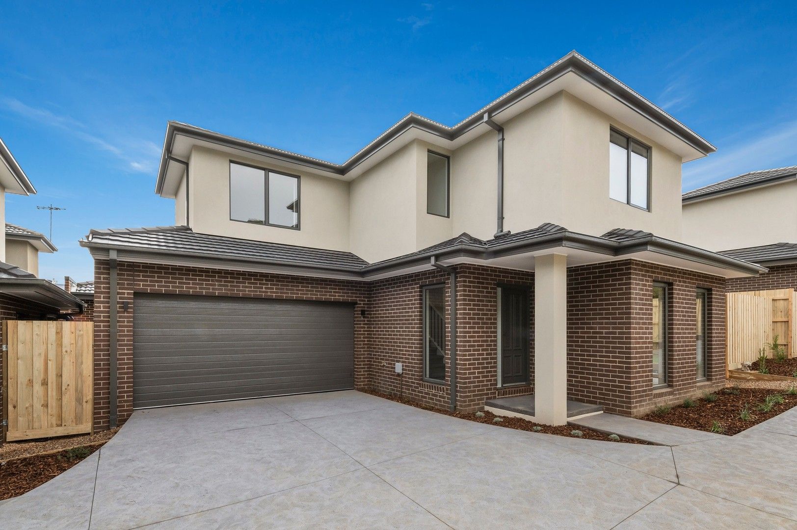 2/5 Rowan Street, Croydon VIC 3136 - Townhouse For Rent - $650 | Domain