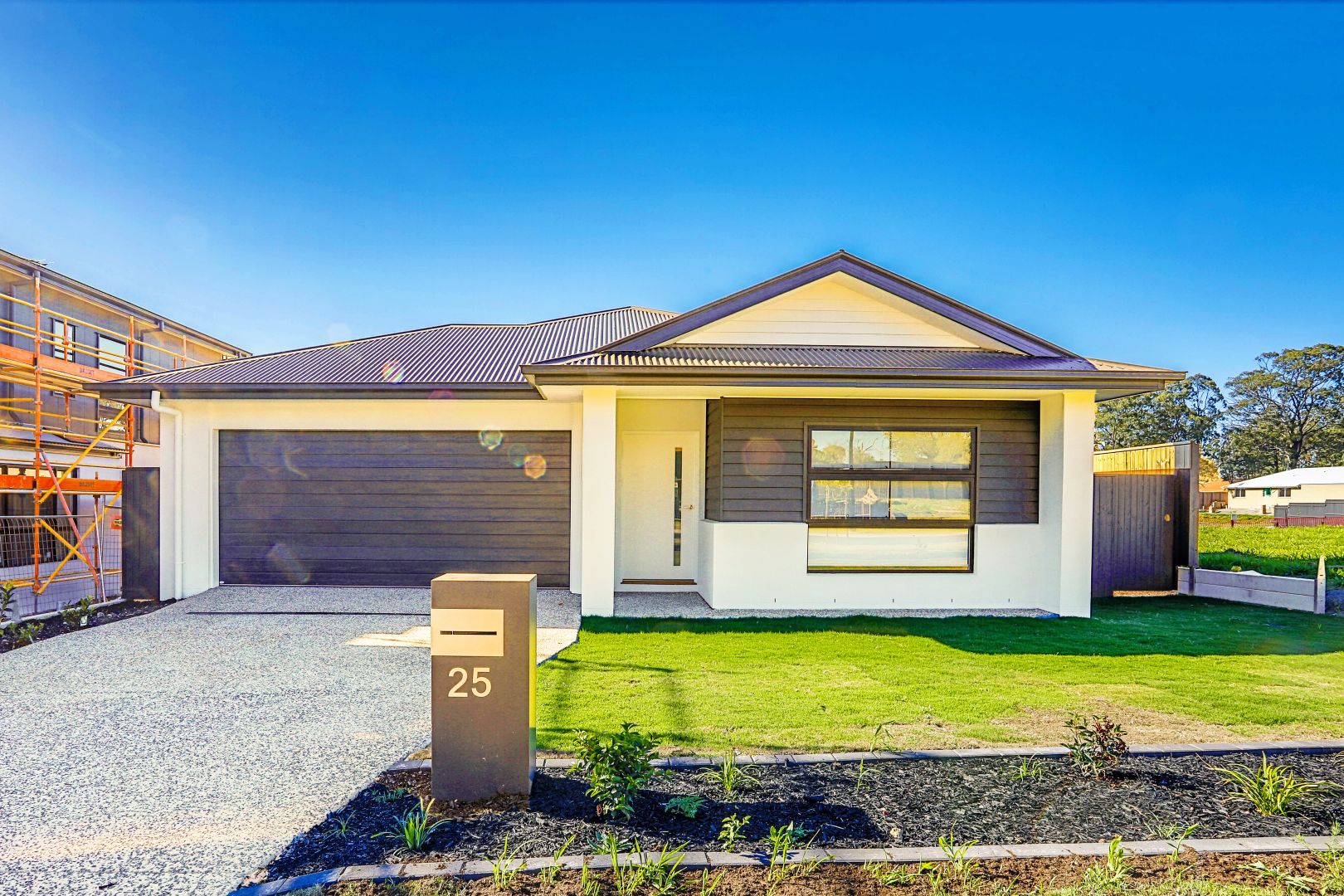 25 Prahan Crescent, Parkinson QLD 4115 - House For Rent | Domain