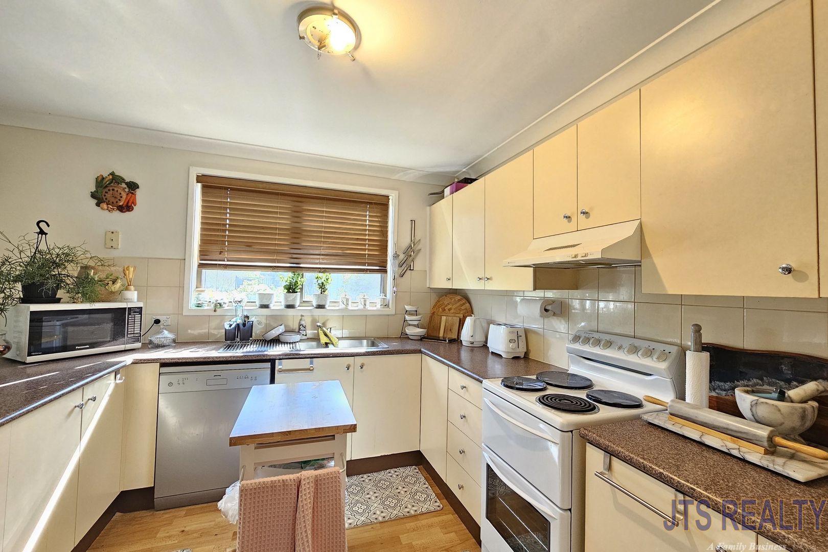 2/13 Carl Lane, Muswellbrook NSW 2333 | Domain