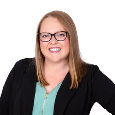 Melanie Rowe | Social Realty | Real Estate Agent in Shop R1 Millennium ...