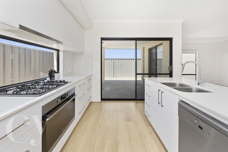 32 Melbourne Loop, Hammond Par | Property History & Address Research ...