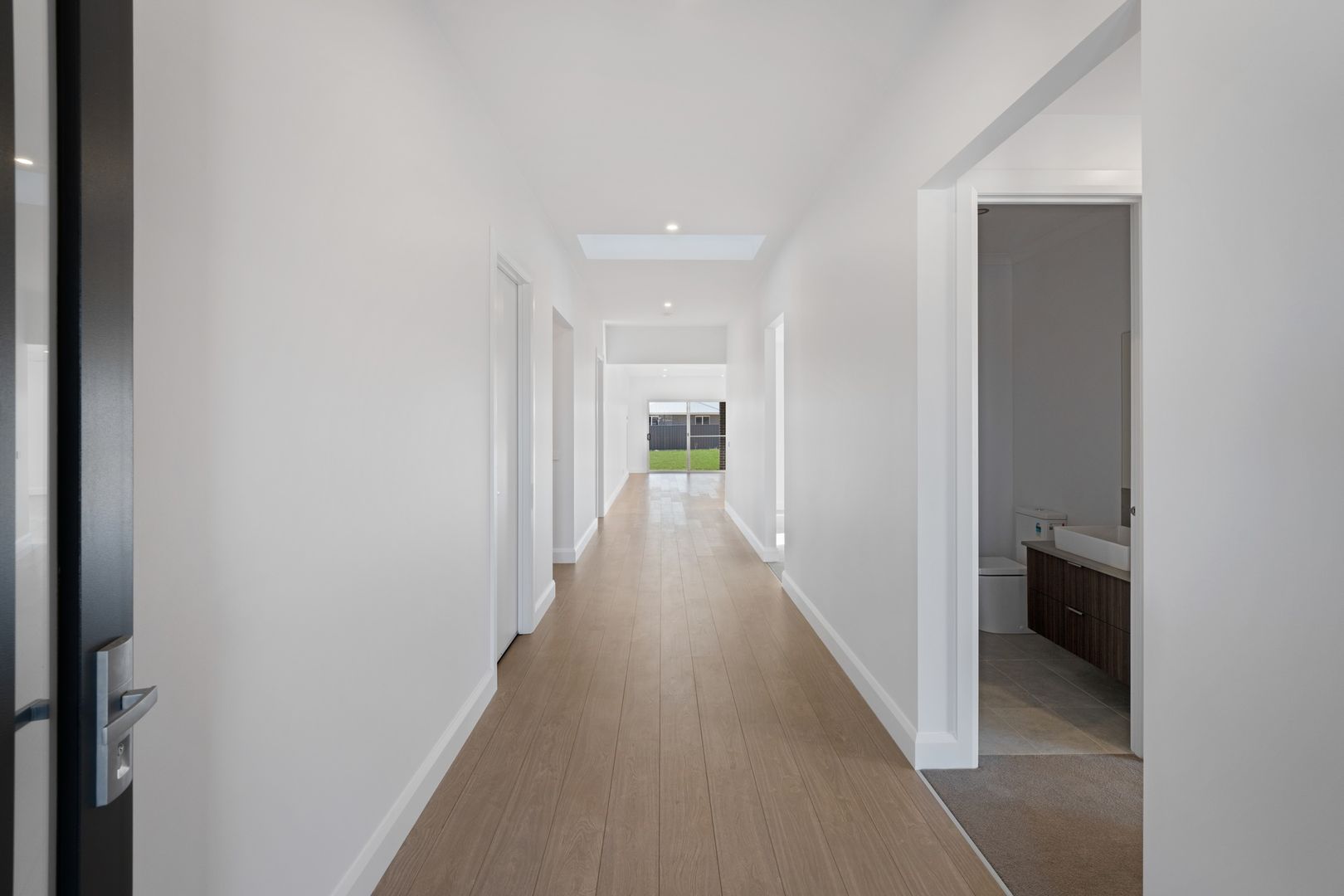 61 Springview Drive, Wirlinga NSW 2640 - House For Rent | Domain