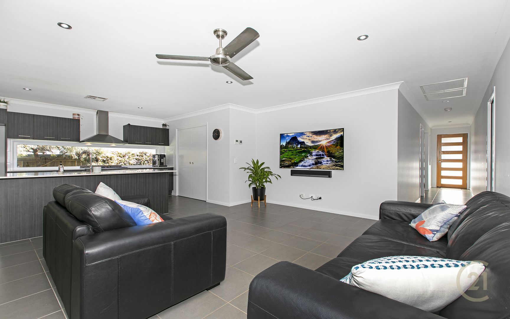 26 Curlew St, Upper Kedron QLD 4055 - House For Rent | Domain