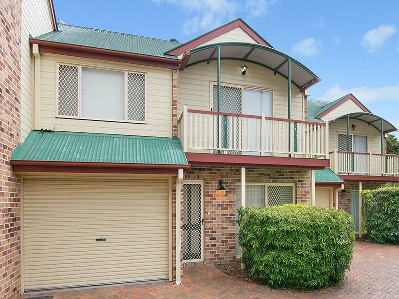 UNIT 2/31 MERINDA STREET, Greenslopes QLD 4120 - Townhouse For Rent ...