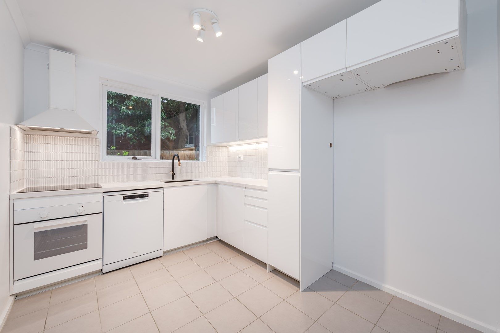 2/13 Christmas Street, Northcote VIC 3070 - Apartment For Rent - $500 | Domain