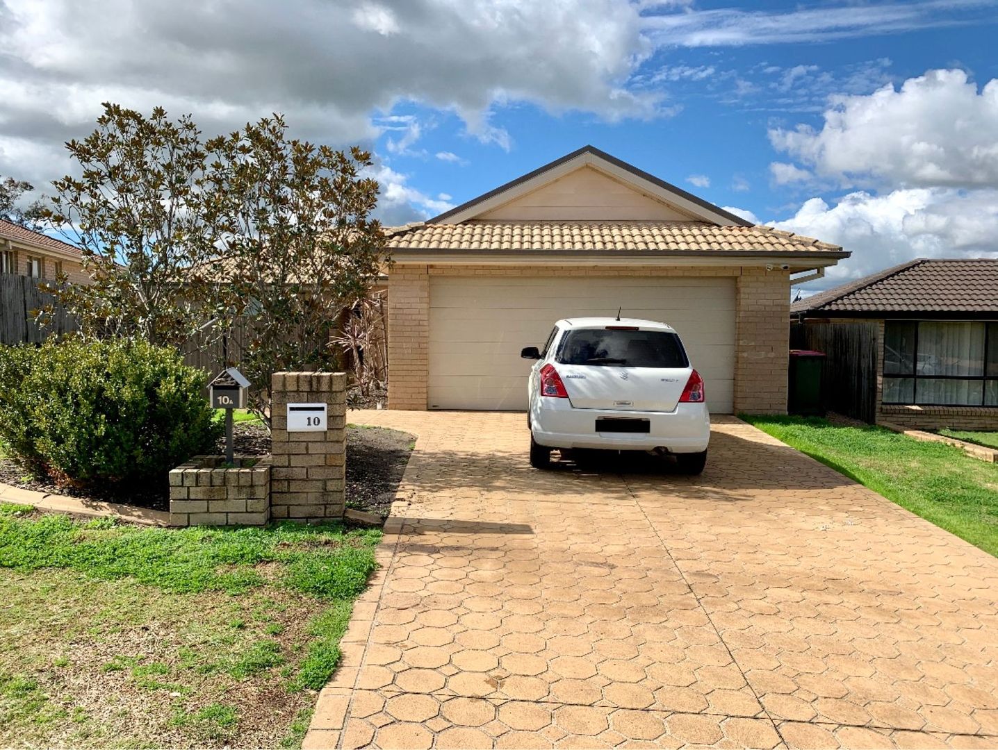 10 Hibiscus Crescent, Aberglasslyn NSW 2320 - House For Rent | Domain