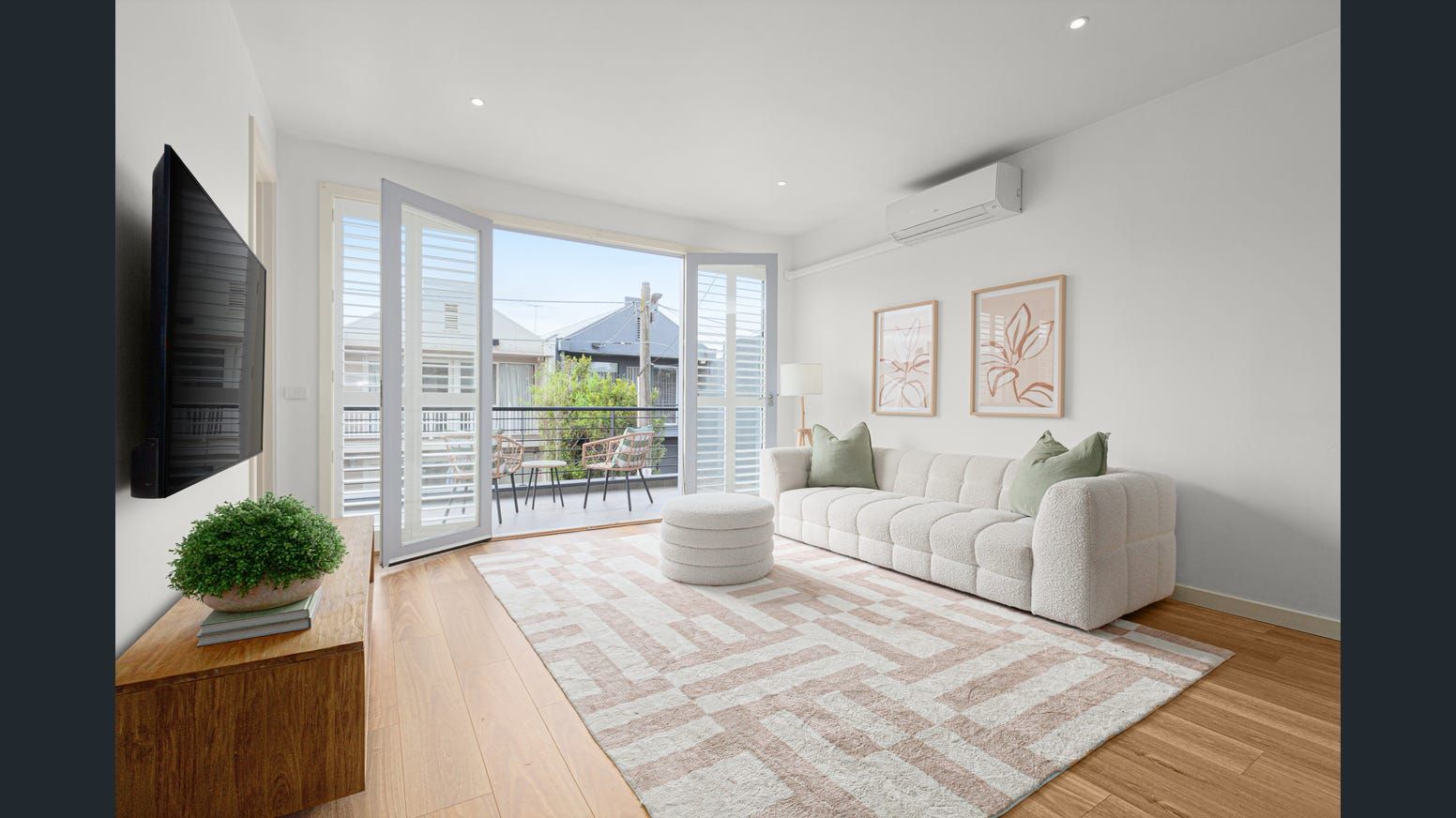 6 Russell Street, Prahran VIC 3181 - Townhouse For Rent - $950 | Domain