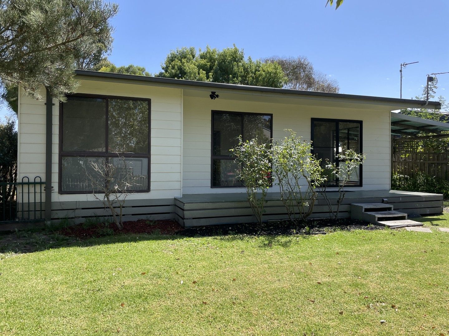 10 Powlett Street, Dalyston VIC 3992 - House For Rent | Domain