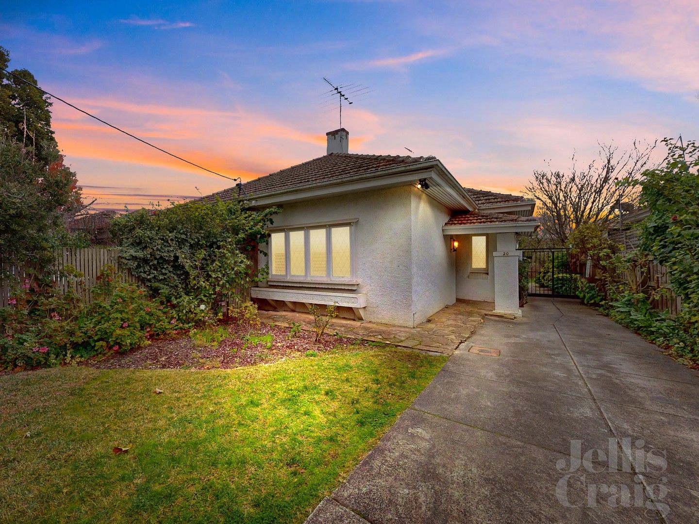 20 Beaconsfield Road, Hawthorn East VIC 3123 - House For Rent - $700 ...